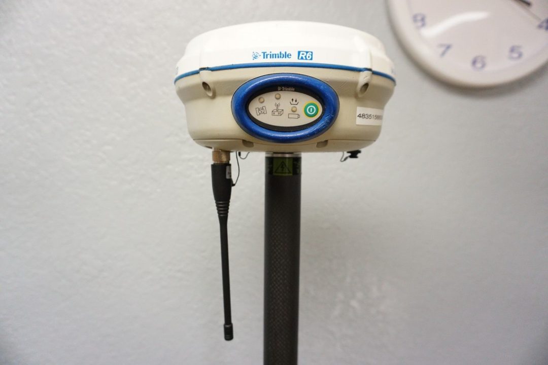 Trimble R6 Model 1 GNSS GPS L1 L2 RTK 450-470mhz TSC2 TDL-450H 5800 R10 ...