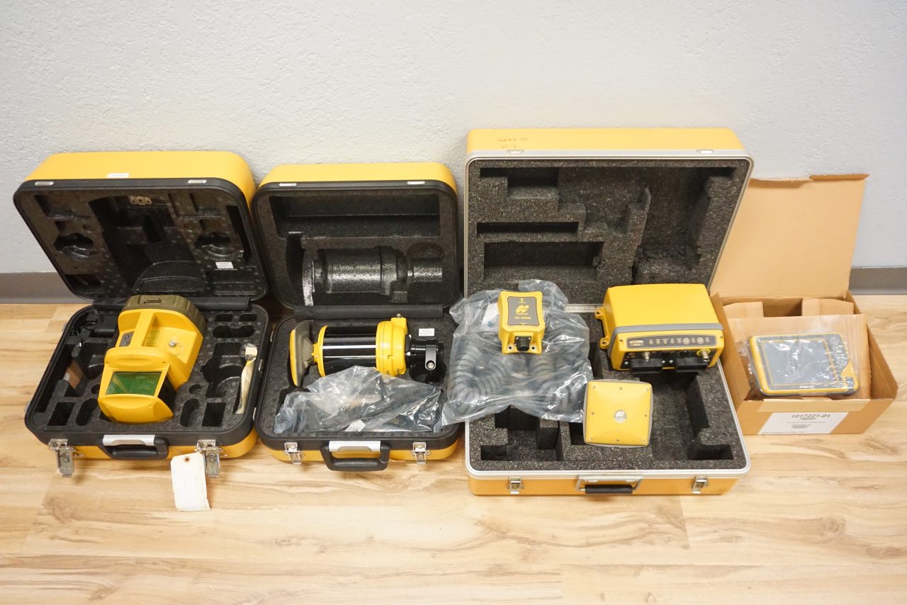 Topcon MC2 GX55 Machine Control mmGPS GPS GNSS w/ Auto’s MC2 for MC-R3 ...