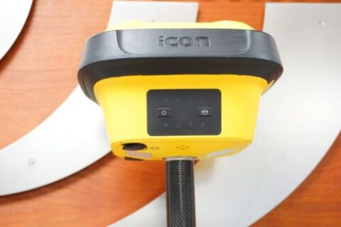 Leica ICON iCG70 T Performance Rover w/ UHF Radio ICON Site | DH Technology